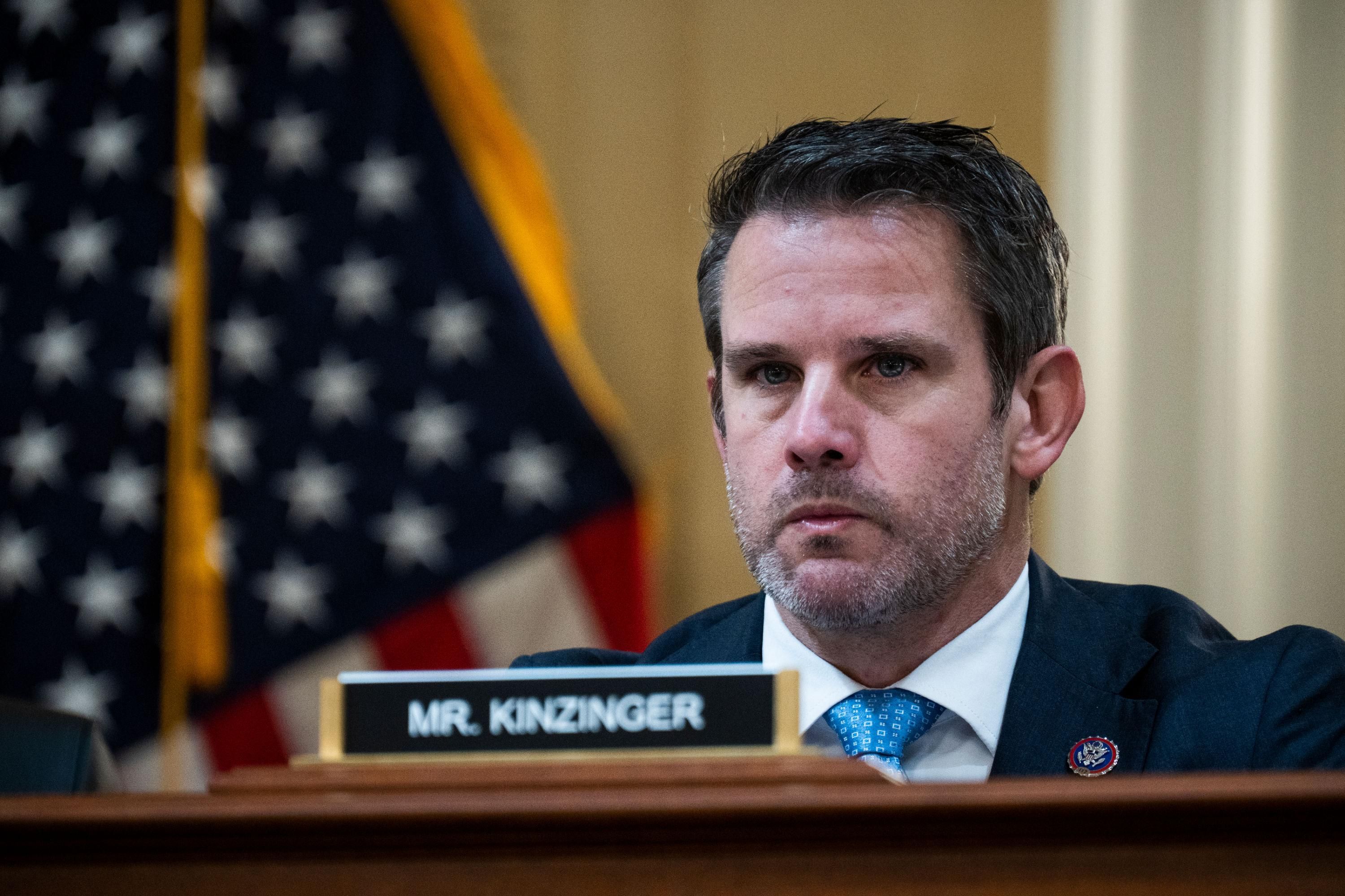 Kinzinger Introduces Measure to Allow US Military Intervention in Ukraine