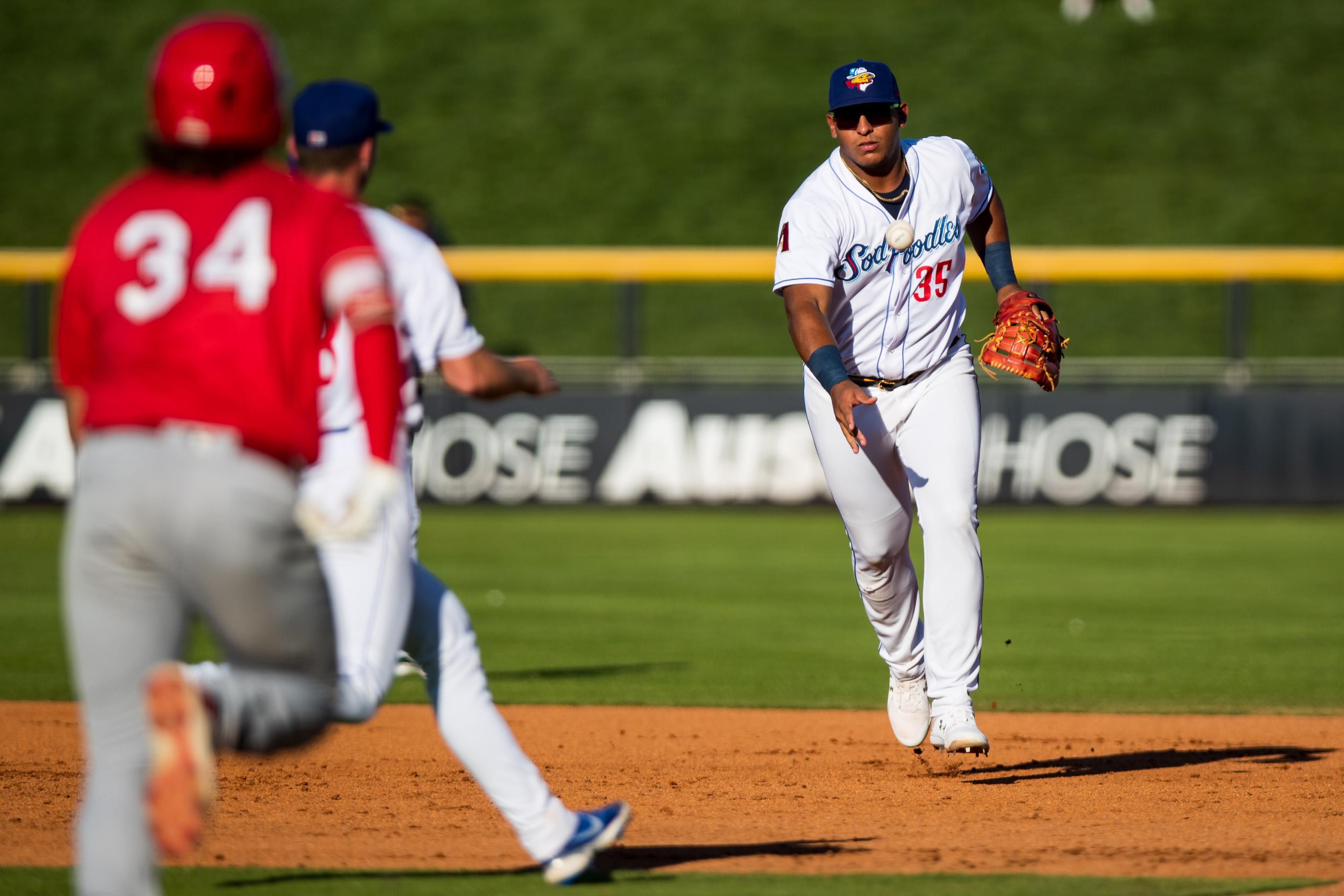 Major League Baseball Players Launch Drive to Unionize 'Outdated ...