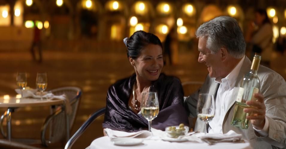 Study Shows Being Rich Buys 9 Extra Years of 'Healthy' Living in US and UK