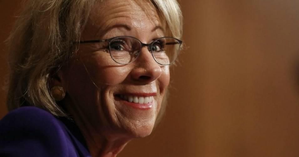 Opinion | Betsy DeVos' Right-Wing School Indoctrination Program ...