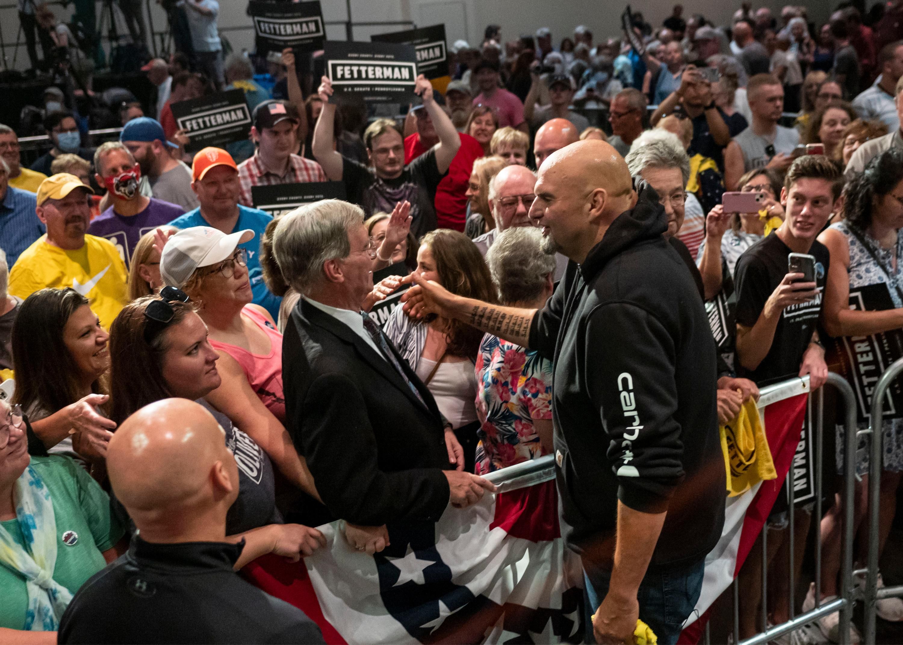 Drawing Thousands at Rallies Across PA, Fetterman Says Oz Makes Time ...